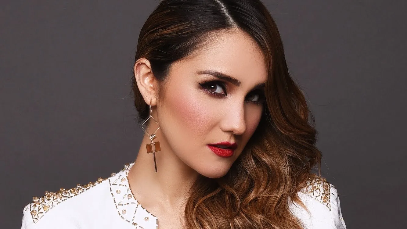 Tras hacer historia con RBD, Dulce María deja entrever su regreso a la ...